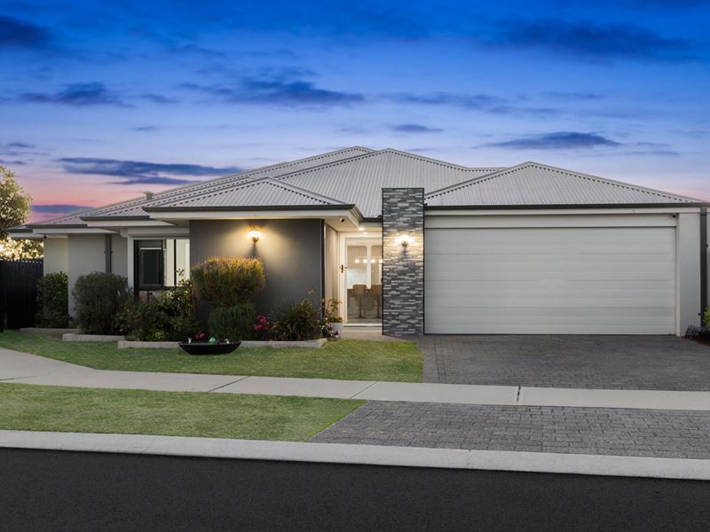 21 Hazeldene Drive, Harrisdale WA 6112 | 4 Bedroom House For Sale